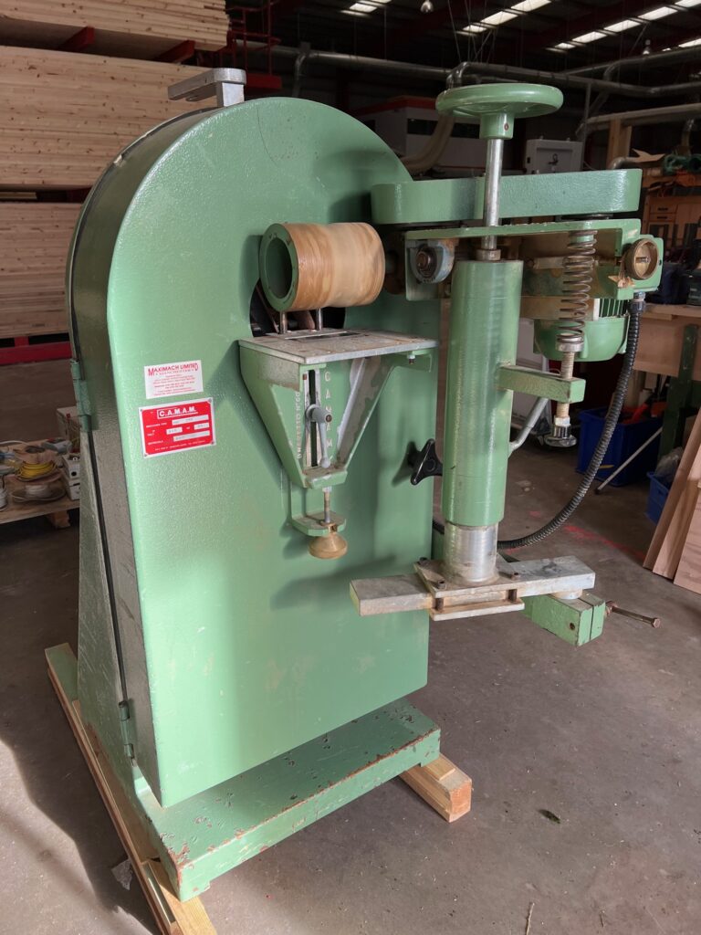Camam LEC 200 Orbital/Round Dowel Sanding Machine - For Sale
